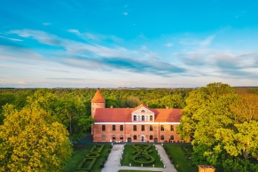Raudondvaris manor castle | Kaunas district